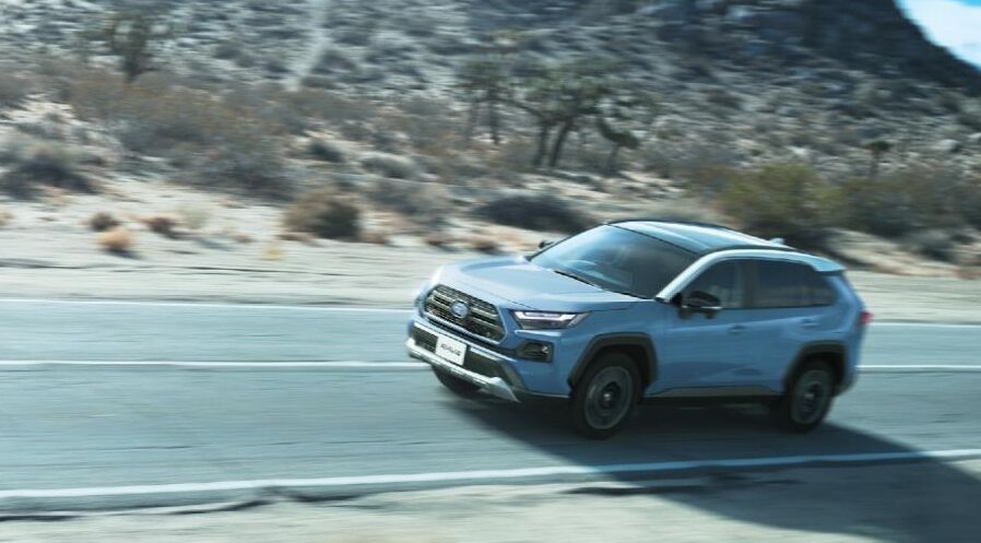 トヨタ ｢RAV4｣ は札幌の雪道に強い？4WDシステムから特徴、口コミまで紹介！ | AGHトヨタ札幌