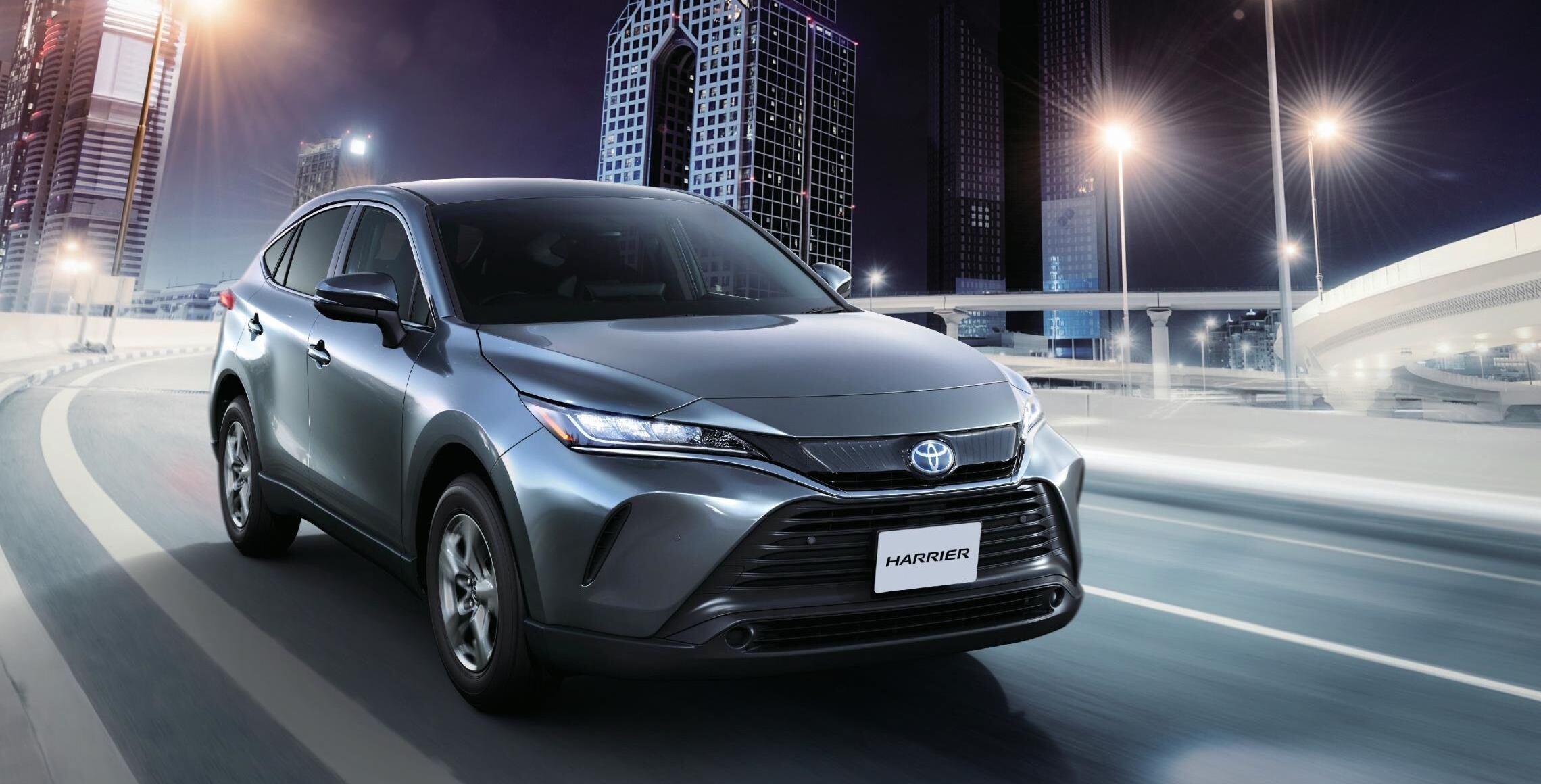 トヨタ ｢ハリアー｣ は札幌の雪道に強い？ 4WDをはじめ、特徴や走行性能、口コミを紹介！ | AGHトヨタ札幌