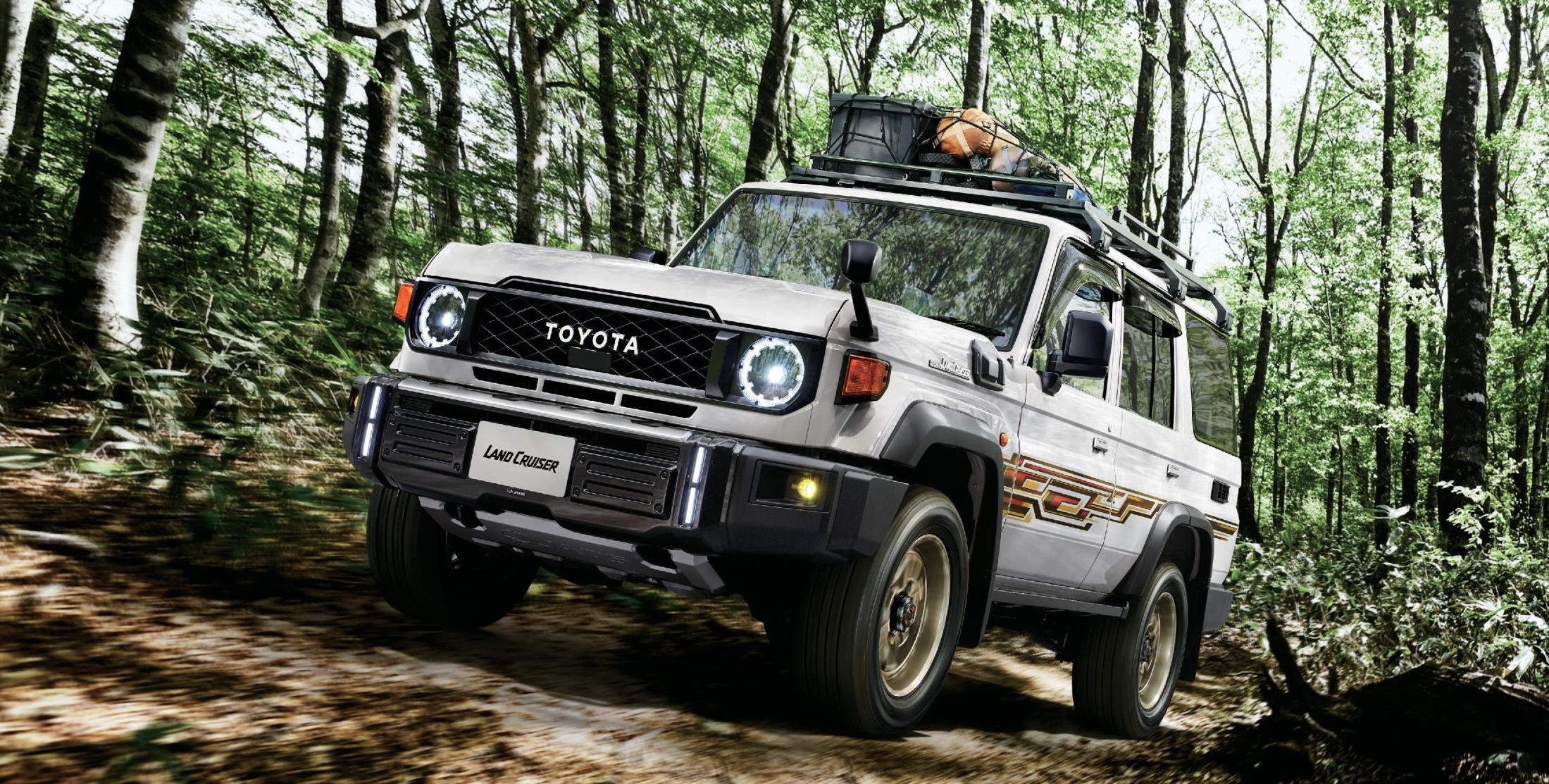 札幌の雪道を走るならランドクルーザー70！4WDをはじめとしたその走行性能をご紹介 | AGHトヨタ札幌